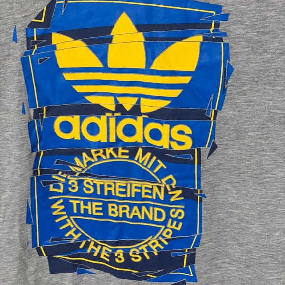 adidas | Shirts | Adidas Originals Die Marke Mit Den 3 Streifen Tee ...